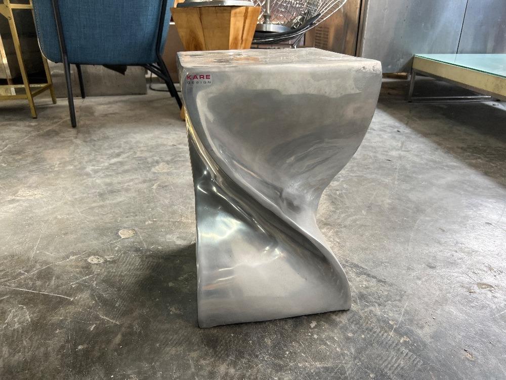 Twisted Metal Block Side Table / Meja Sisi Blok Logam Berpintal ...