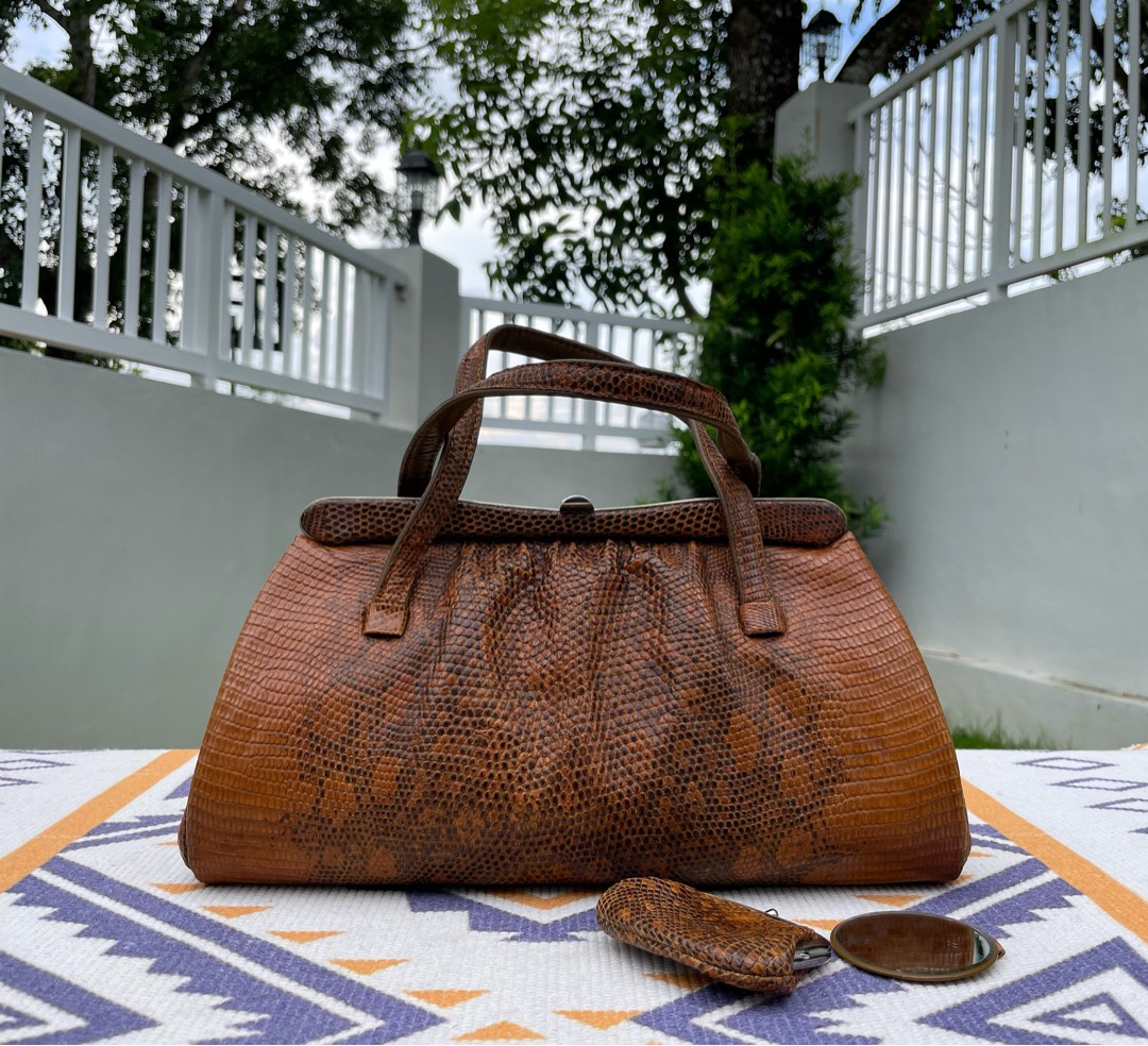 Vintage Lizard skin with coin purse and mirror Set, Women's Fashion ...