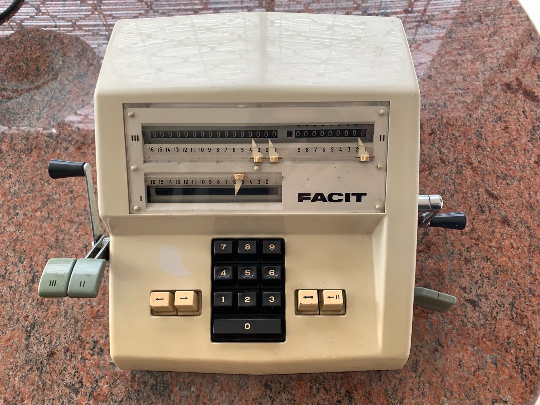 Vintage manual calculator, Everything Else on Carousell