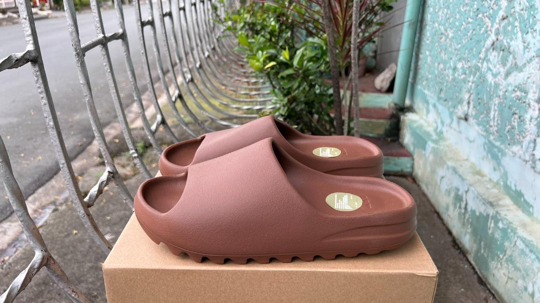 Yeezy Flax Slide, Men's Fashion, Footwear, Slippers & Slides on Carousell
