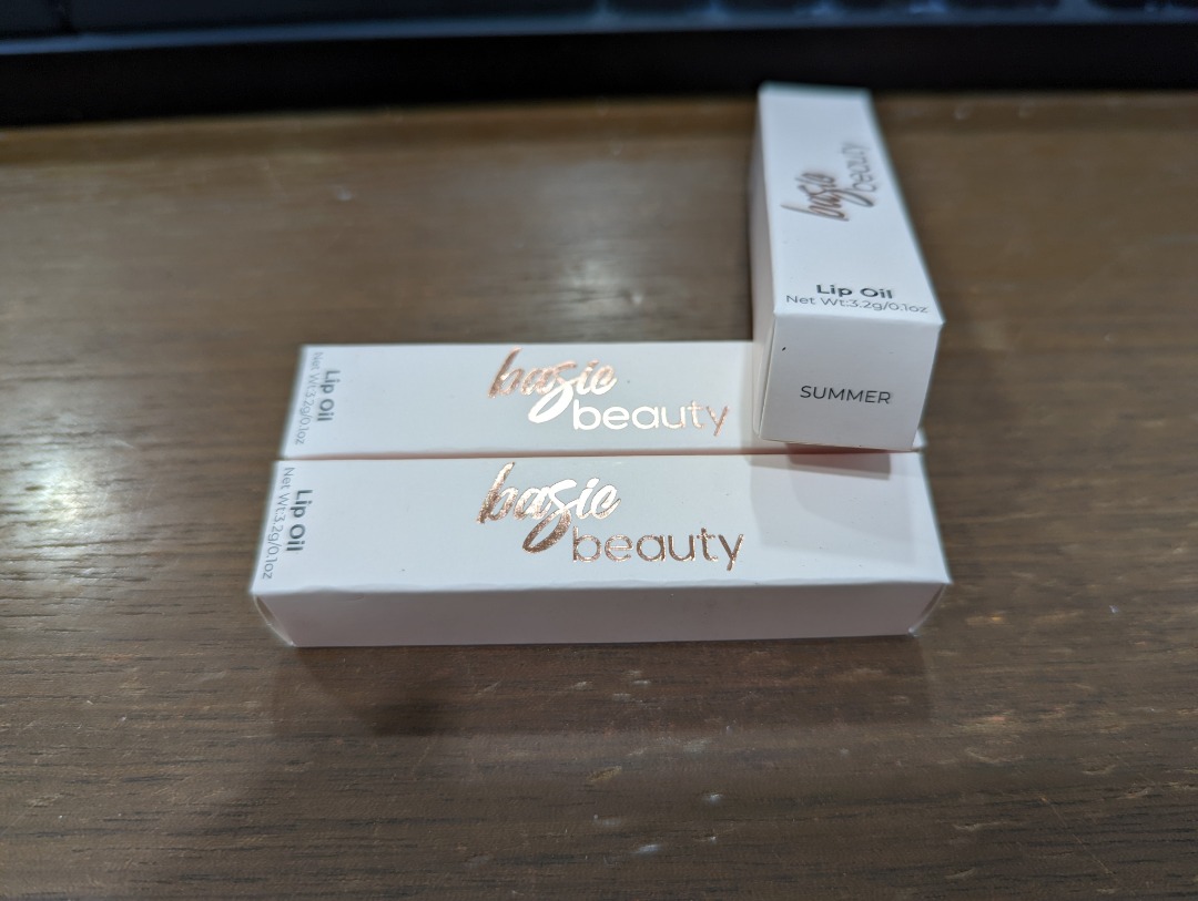 Basic Beauty Lip Oil in Shade Summer, Beauty & Personal Care, Face, Makeup on Carousell
