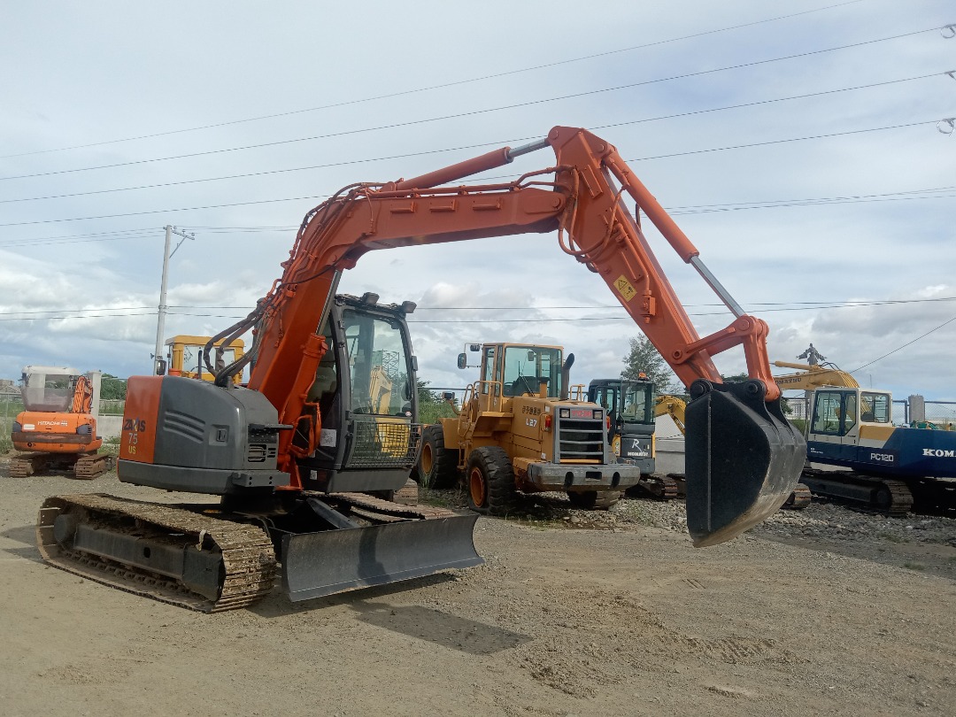 HITACHI EXCAVATOR ZX75US-3 WITH BREAKERLINE, Special Vehicles, Heavy ...