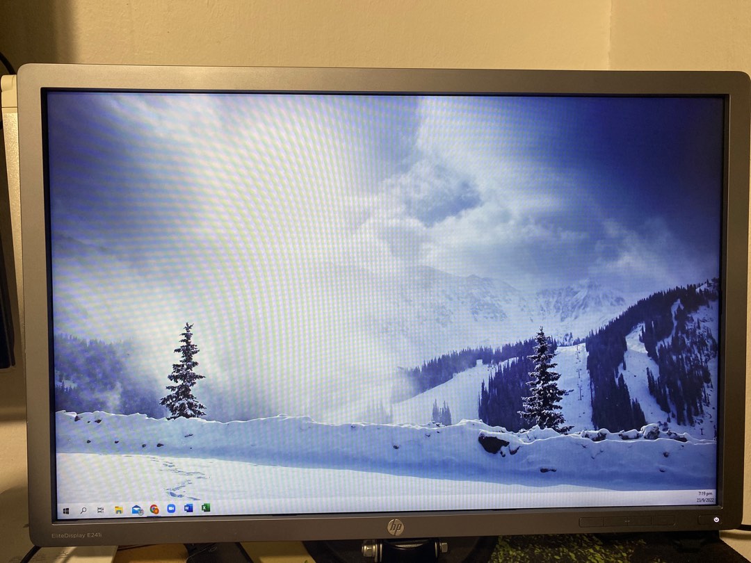 Hp EliteDisplay E241i monitor, Computers & Tech, Desktops on Carousell