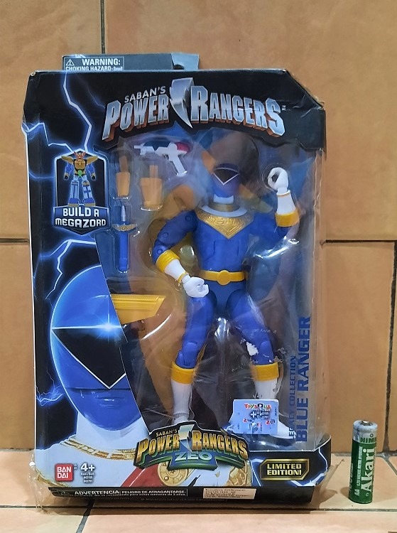 Mighty Morphin POWER RANGERS Zeo Blue Ranger (Limited Edition), Hobbies ...