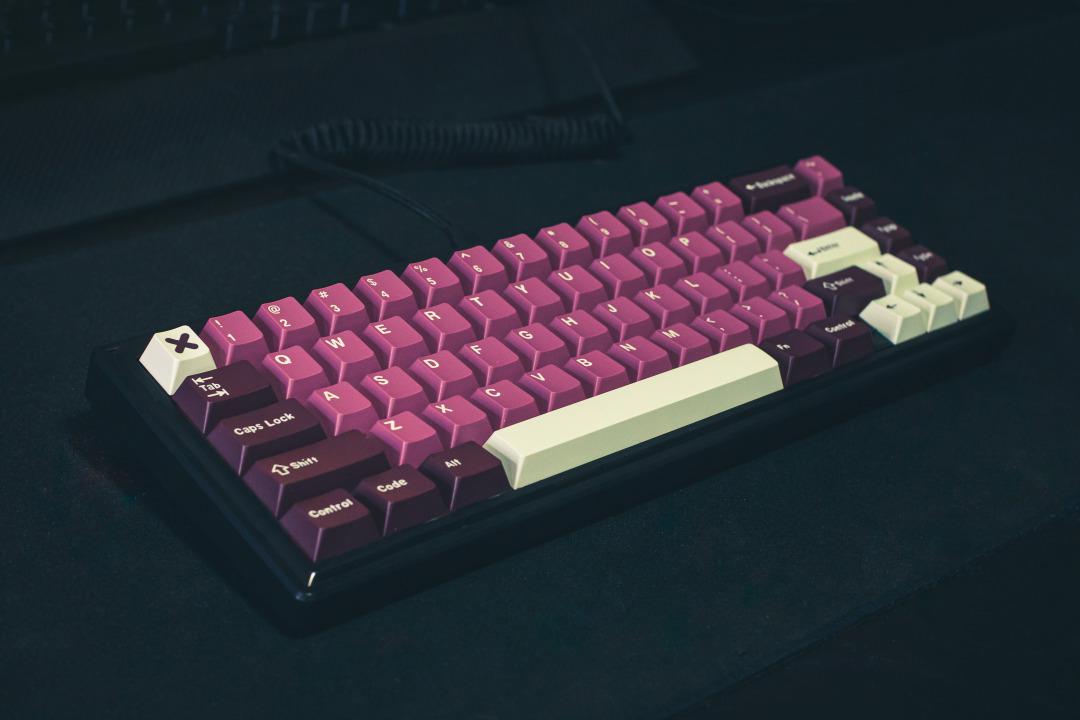 New 65% Custom Keyboard (Gateron Milky Red Switches, Gas67) Sound Test ...