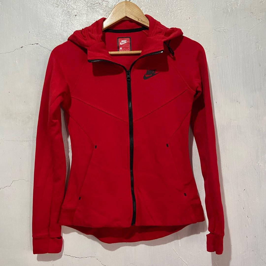 Nike Red Jacket, Women's Fashion, Coats, Jackets and Outerwear on Carousell