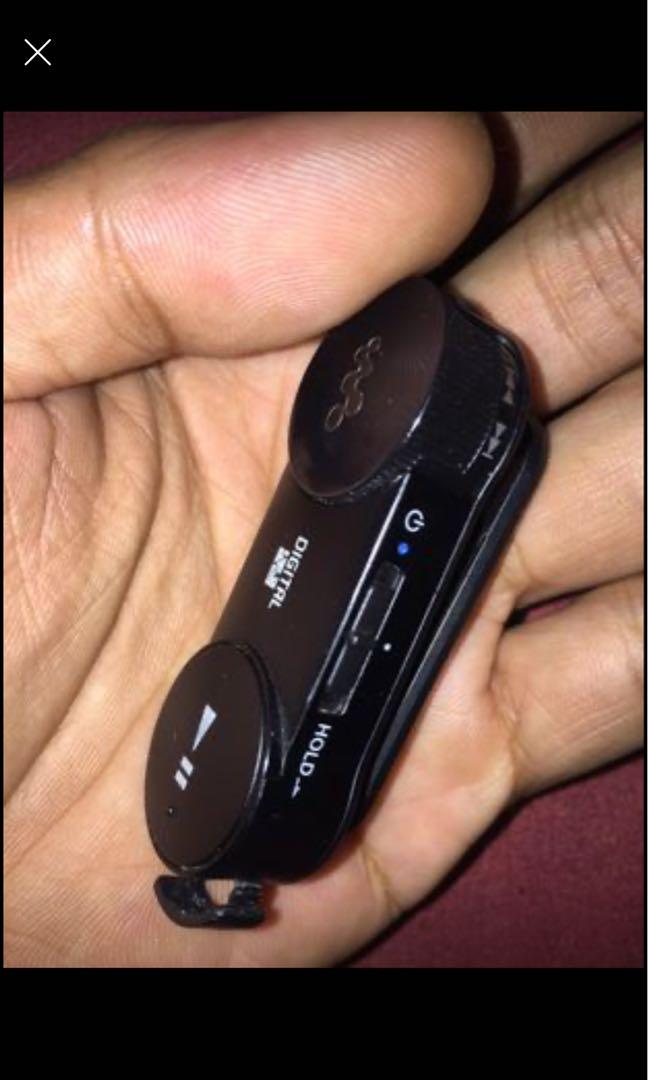 Original Sony bluetooth walkman Receiver with microphone/noise ...