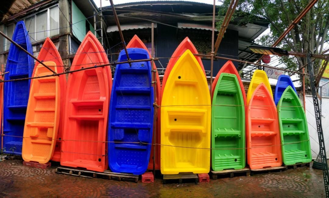 Plastic boat, Sports Equipment, Sports & Games, Water Sports on Carousell
