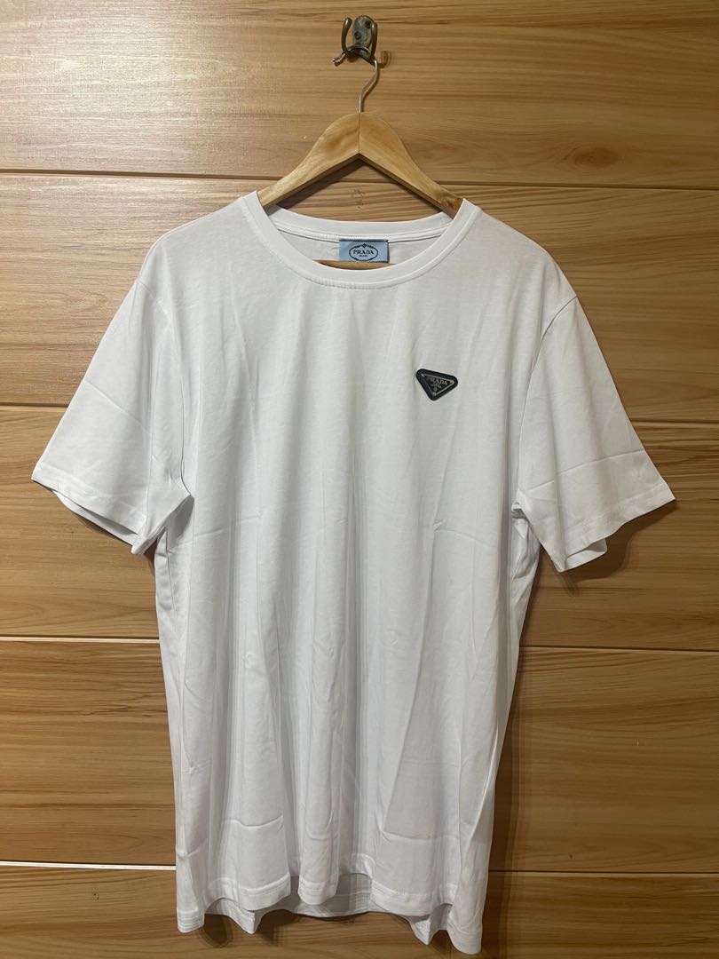 Prada Triangle Metal Logo Tee, Men's Fashion, Tops & Sets, Tshirts ...