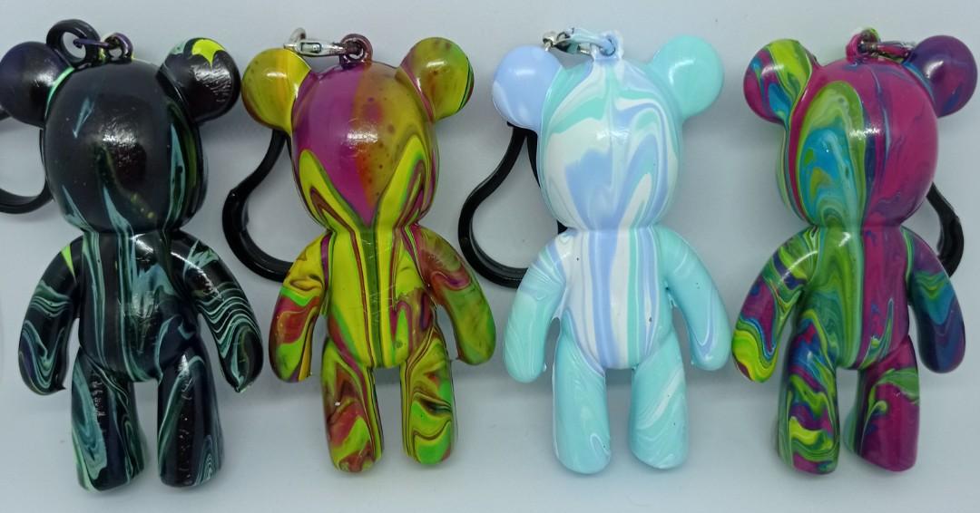 *Ready Stock! DIY Fluid Bear Keychain, Hobbies & Toys, Stationery ...