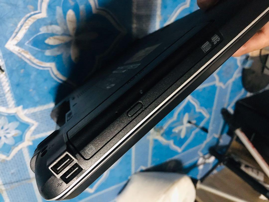 Samsung 15.6 inches laptop, with wifi,camera,dvd burner, dead battery ...