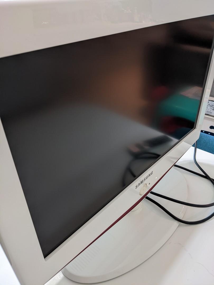 Samsung 23 inch LCD TV - white, TV & Home Appliances, TV ...