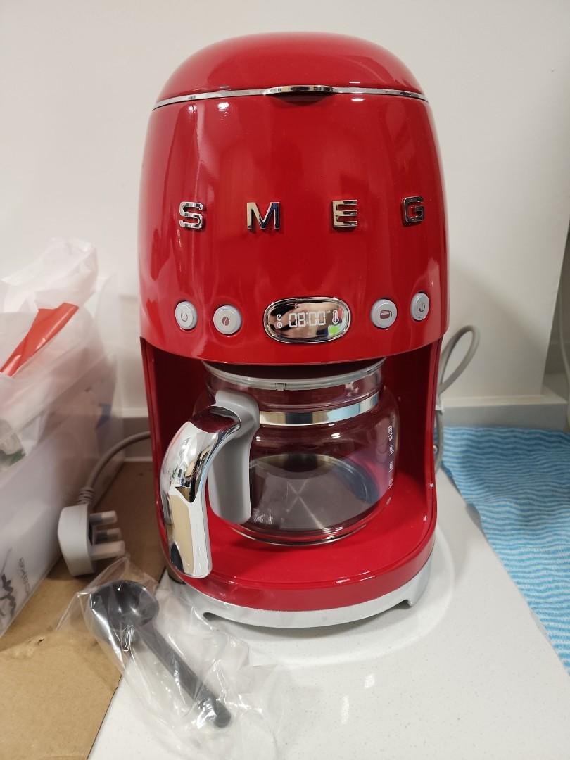 SMEG red coffee machine, TV & Home Appliances, Kitchen Appliances ...