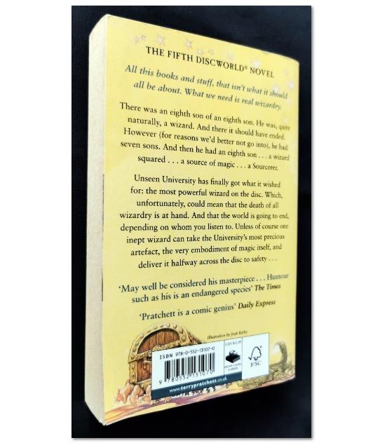 Sourcery (Discworld) Book by Terry Pratchett, Hobbies & Toys, Books ...