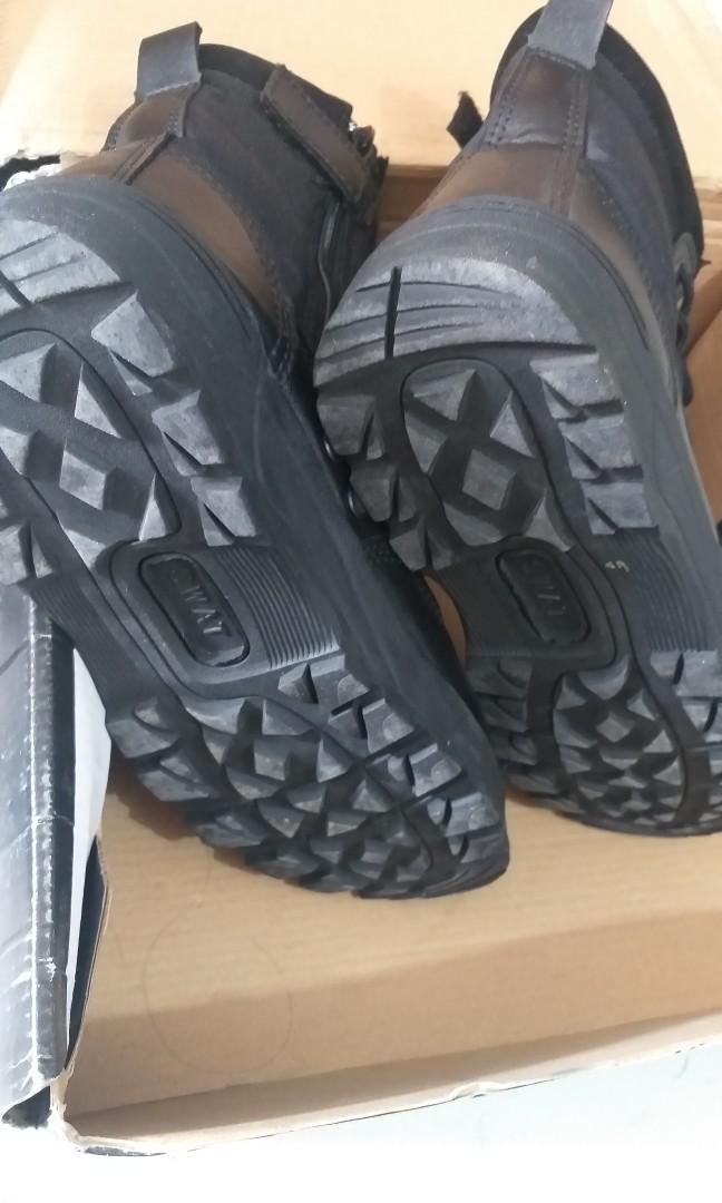 swat sportshoe 軍人鞋 運動鞋 射擊 槍戰, 男裝, 鞋, 靴 - Carousell