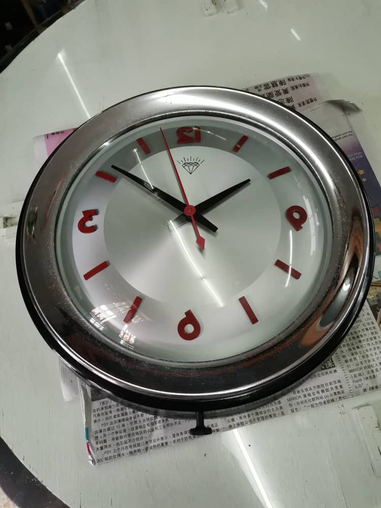 Vintage Flipped Diamond Clock, Hobbies & Toys, Memorabilia ...