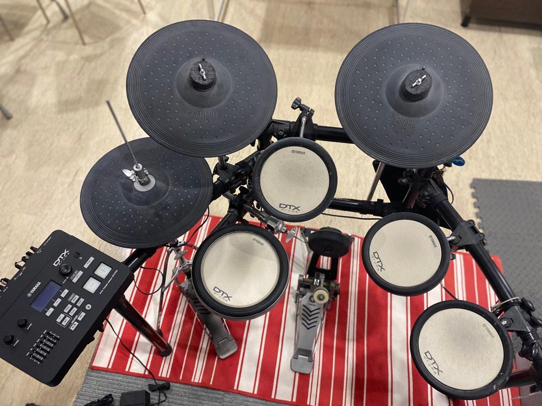 Yamaha DTX700 Electric Drums complete set with all stands, Hobbies ...