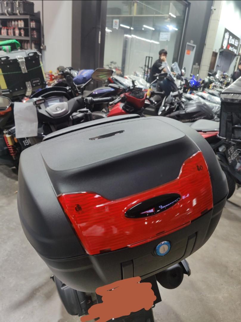 38 litre top box, Motorcycles, Motorcycle Accessories on Carousell