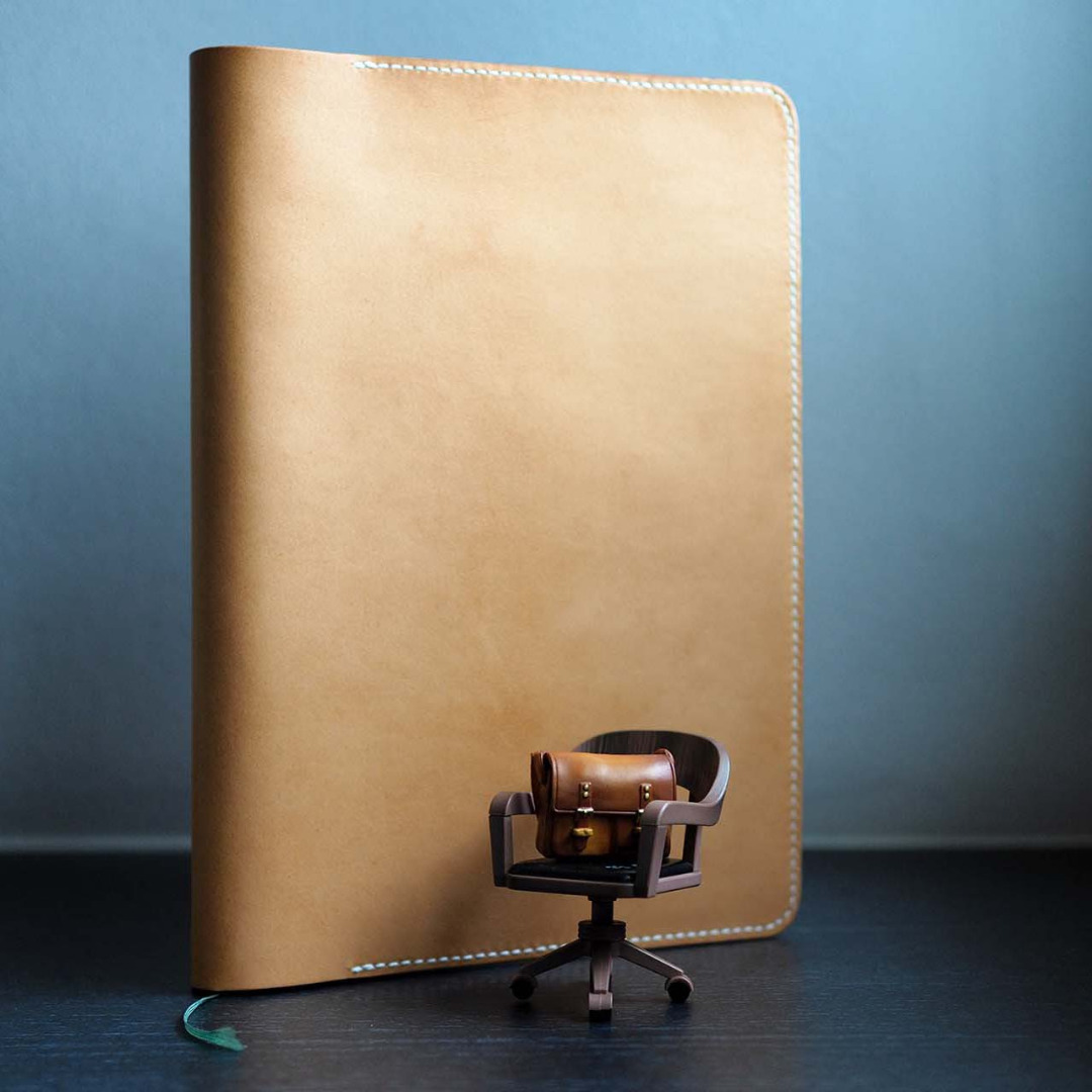 A5 size notebook cover in natural color leather (from Italy), Hobbies ...