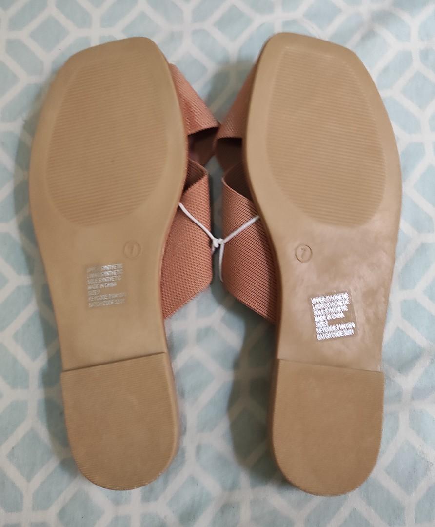 ANKO Slippers, Women's Fashion, Footwear, Flats & Sandals on Carousell