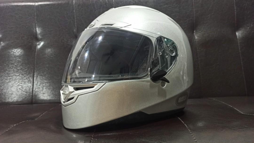 Bell Full Face helmet Size XL, Motorcycles, Motorcycle Apparel on Carousell