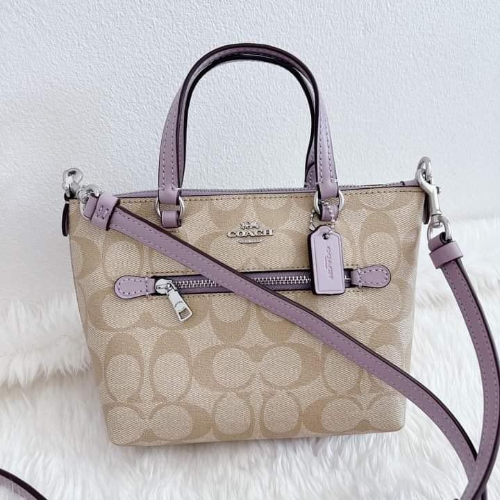 Coach CA721 Mini Gallery Xbody Sign Light Khaki/Soft Lilac, Barang ...