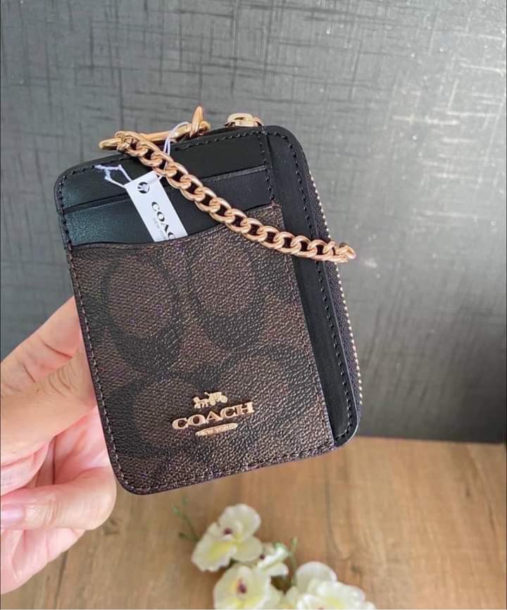 Coach Card Case Zip, Women's Fashion, Bags & Wallets, Wallets & Card ...