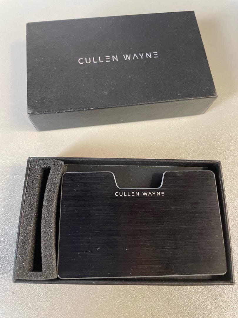 Cullen Wayne cardholder, Men's Fashion, Watches & Accessories, Wallets ...