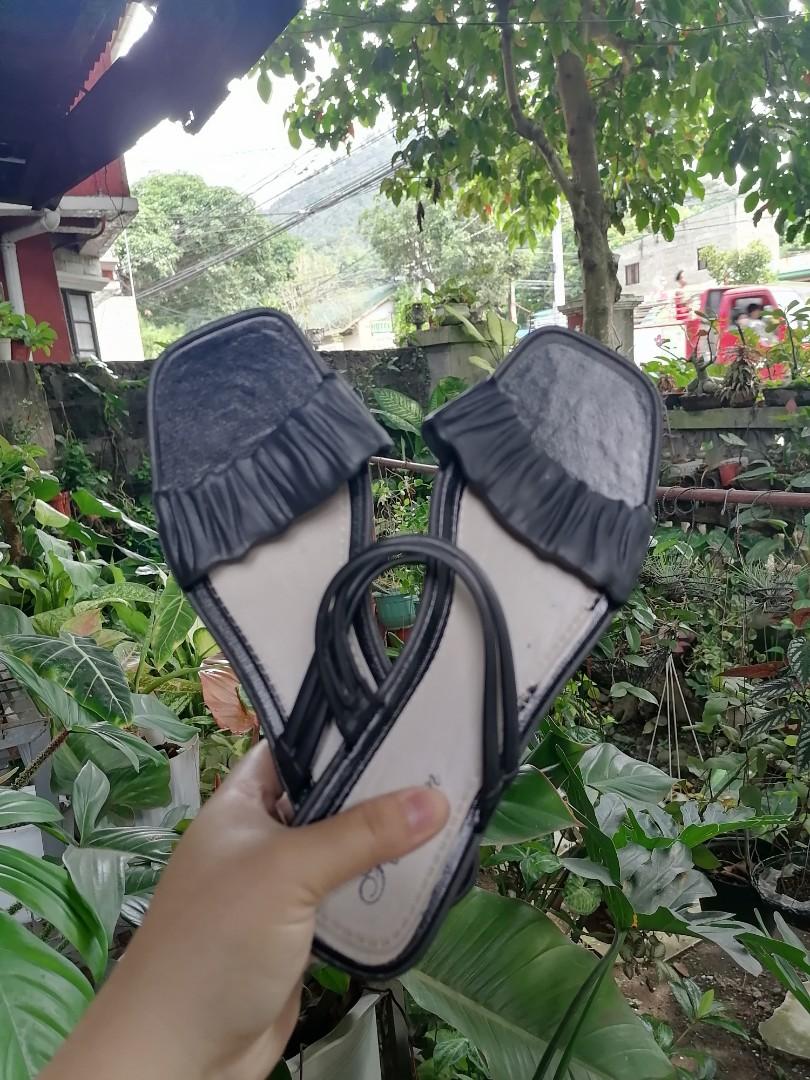 Cute sandals with little heels, Women's Fashion, Footwear, Sandals on ...