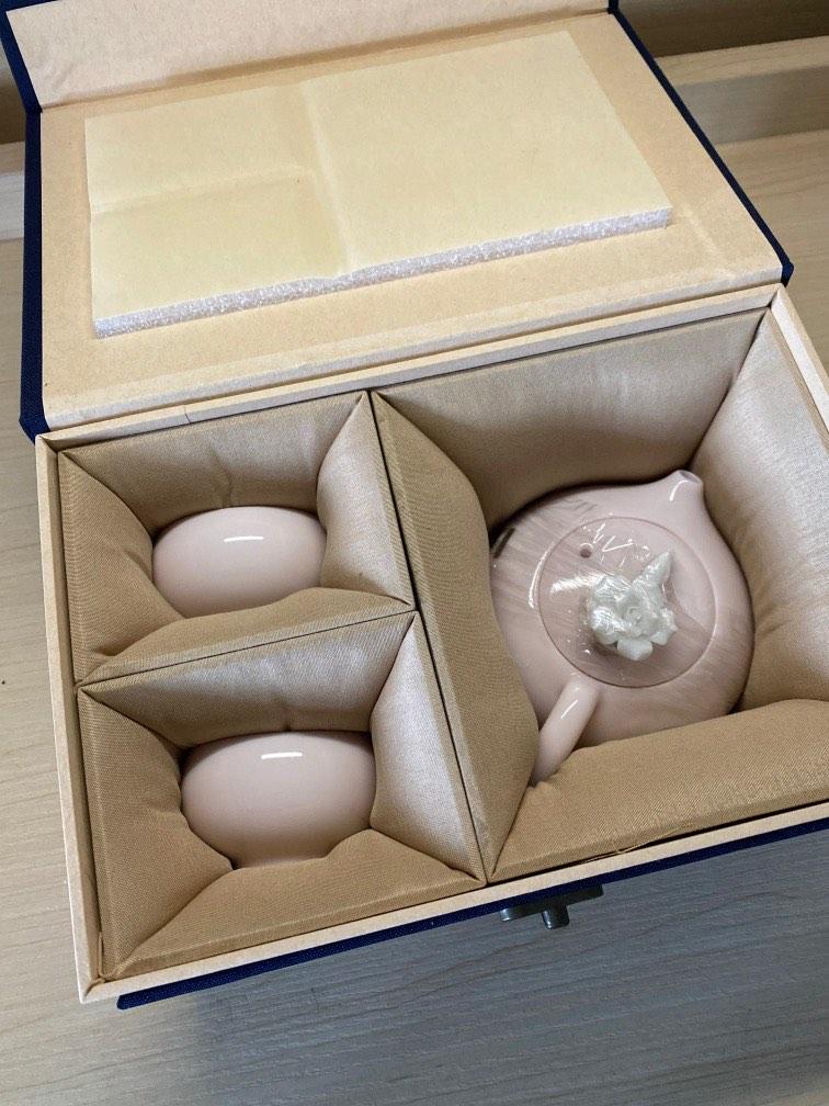 Doterra teapot and cup set (limited edition), Furniture & Home Living ...