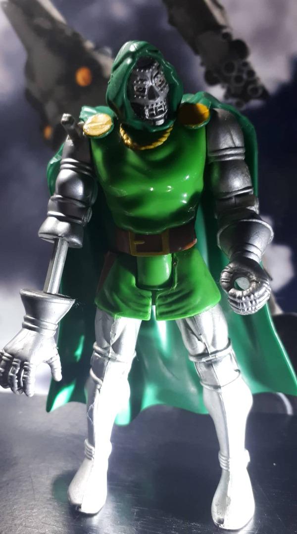DR DOOM Vintage Classic Toybiz Marvel Avengers Xmen Action Figure ...