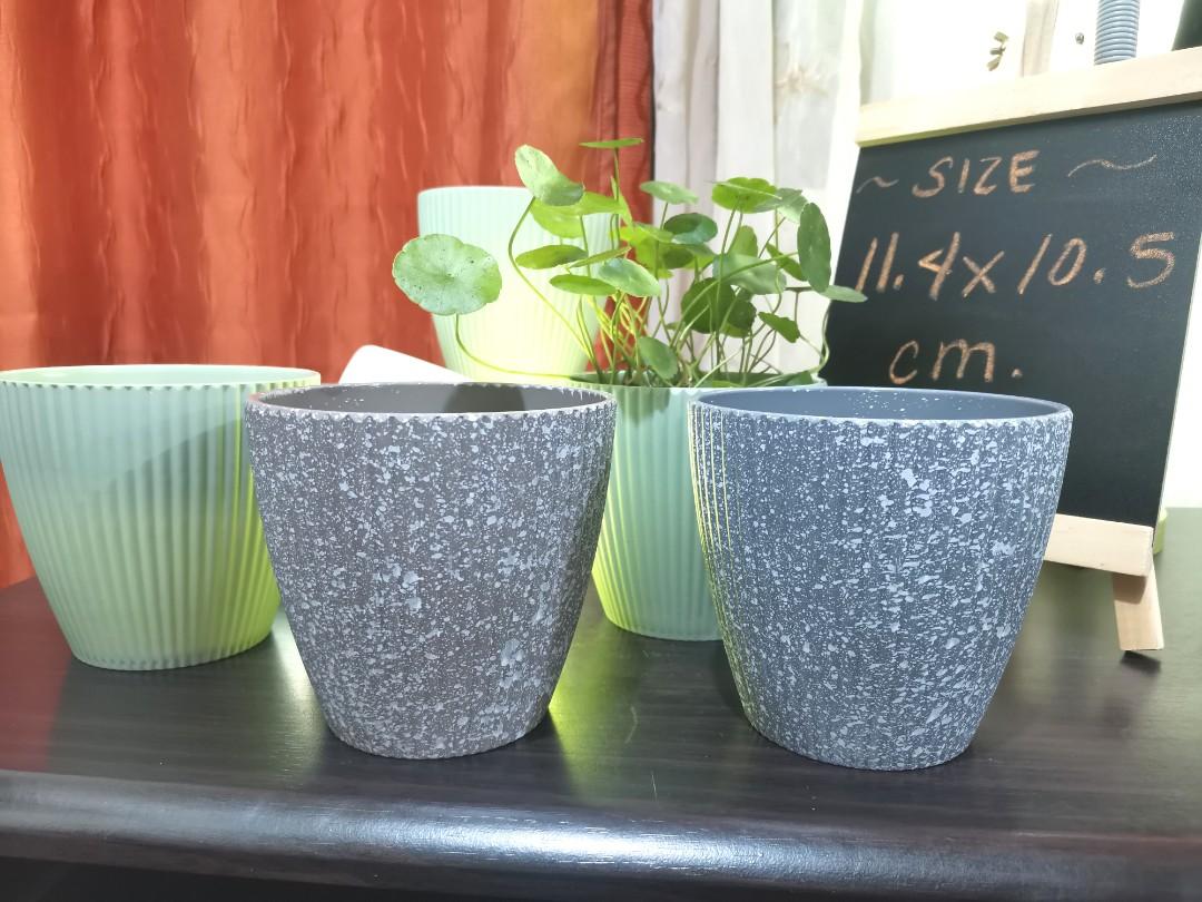 Elegant Plastic Pots Corrugated exterior design, Furniture & Home ...