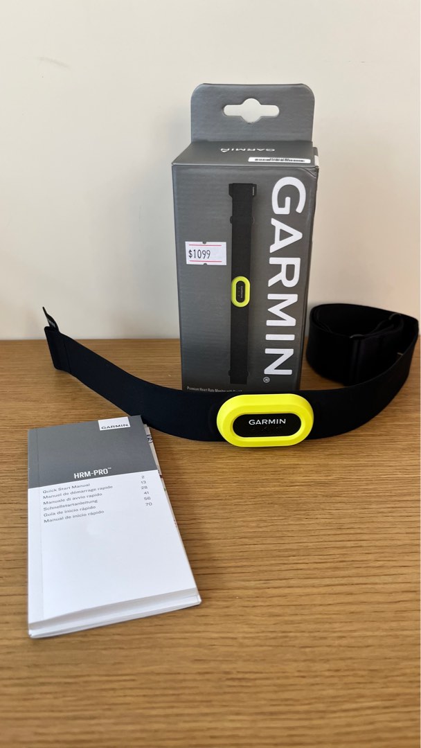 Garmin HRM Pro Heart Rate Monitor Run Bike Swim, 運動產品, 其他運動配件 - Carousell