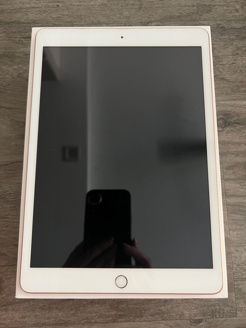iPad 7th Gen 32g, Mobile Phones & Gadgets, Tablets, iPad on Carousell