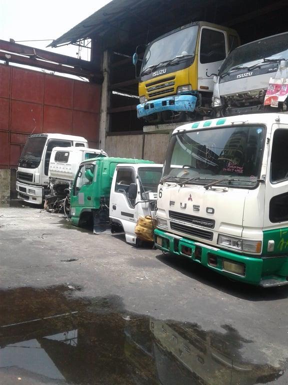 Isuzu Canter Fuso Hino Cabin Head Cowl Head, Commercial & Industrial ...