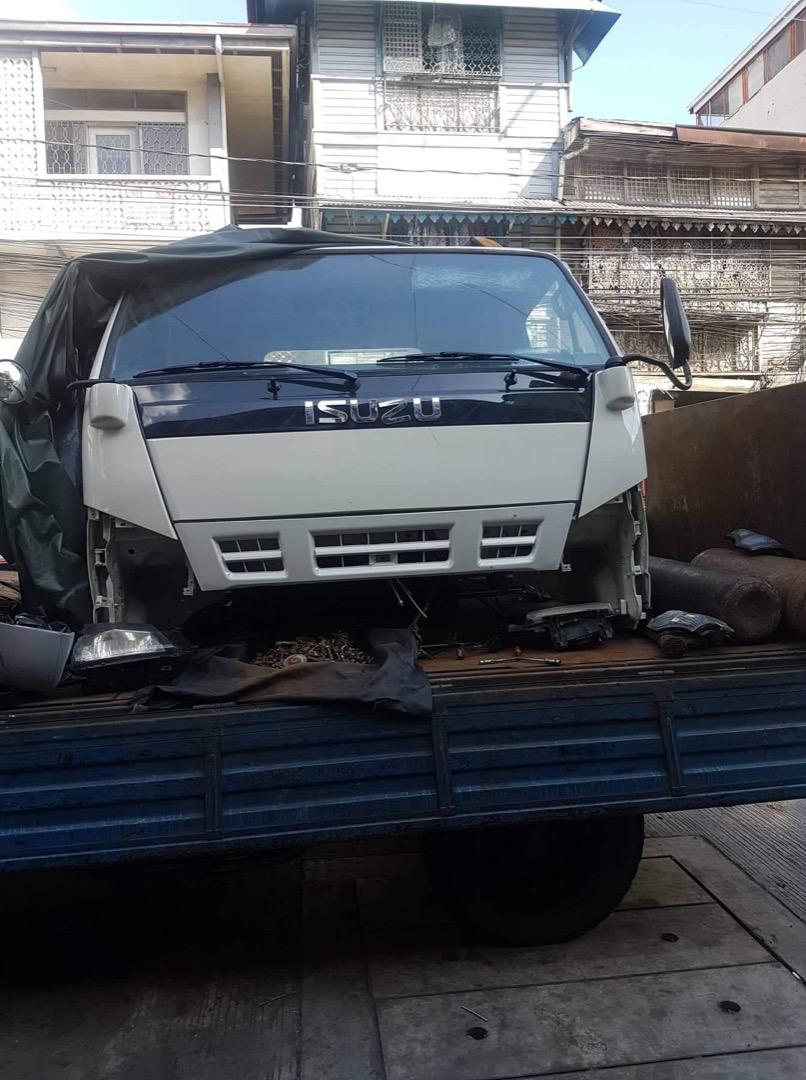 Isuzu Canter Fuso Hino Cabin Head Cowl Head, Commercial & Industrial ...