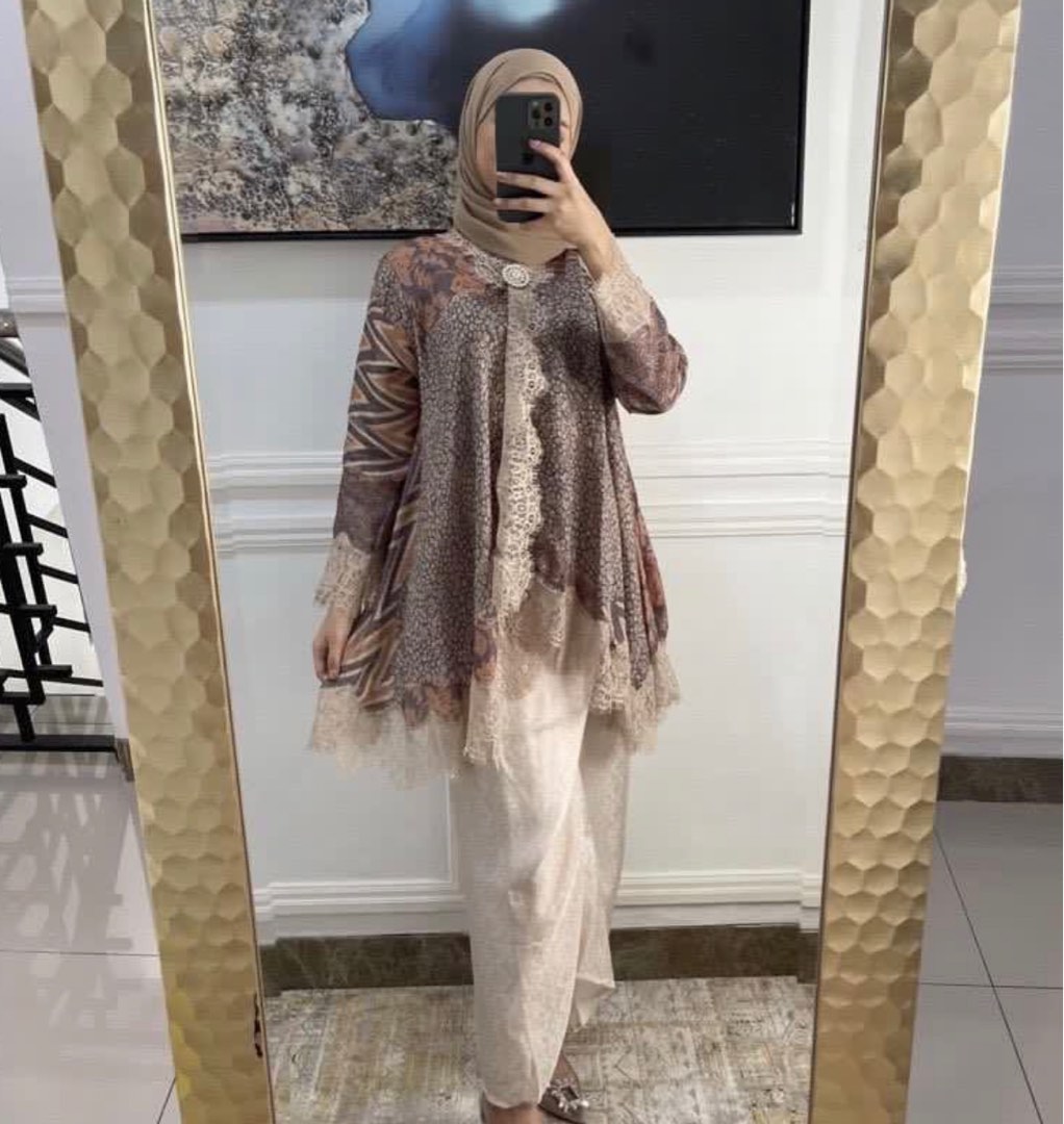 Kartini’s Label Batik Modern ARUNIKA, Women's Fashion, Muslimah Fashion ...