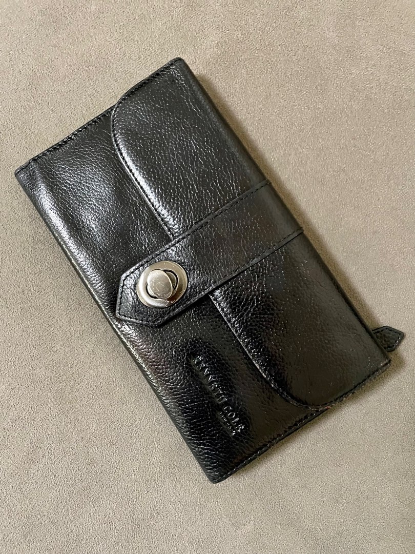 Kenneth Cole long black wallet, Women's Fashion, Bags & Wallets ...