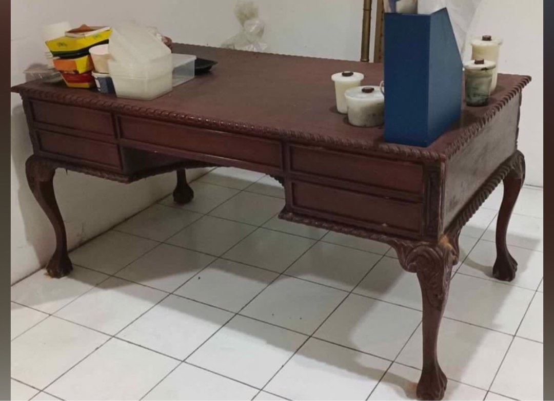 Meja kerja kuno antik, Antik, Furnitur di Carousell