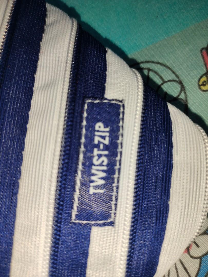 ORIGINAL DAISO COIN PURSE, Women's Fashion, Bags & Wallets, Purses ...