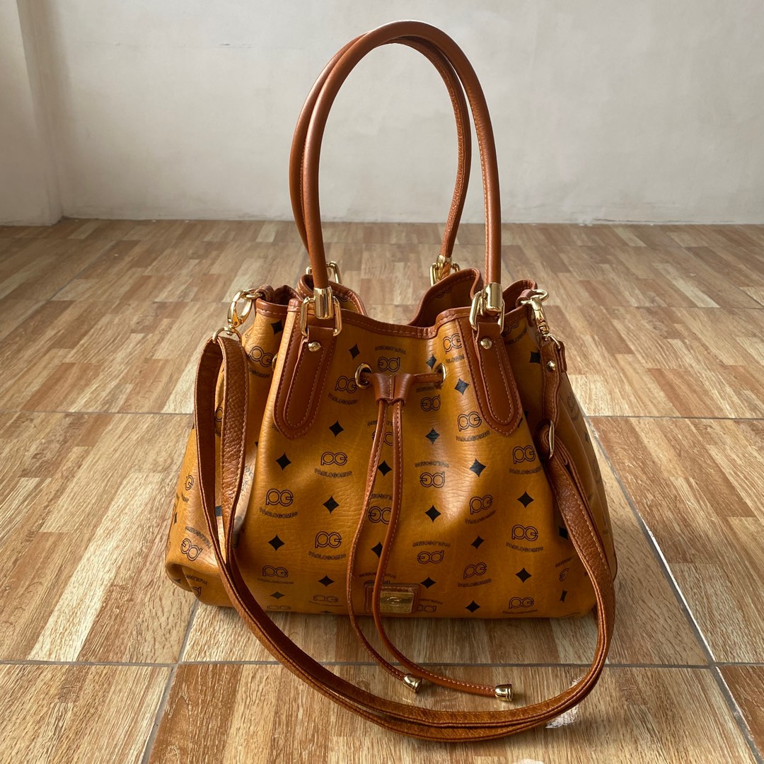 PAOLO GOMES MEDIUM BUCKET BAG (mcm-ish), Luxury, Bags & Wallets on Carousell