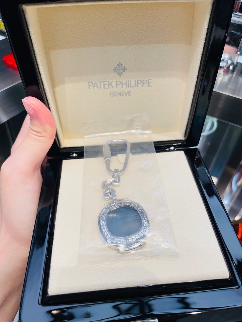 Patek Philippe Nautilus 18K White Gold Baguette Key Ring 240.9724/1.GR ...