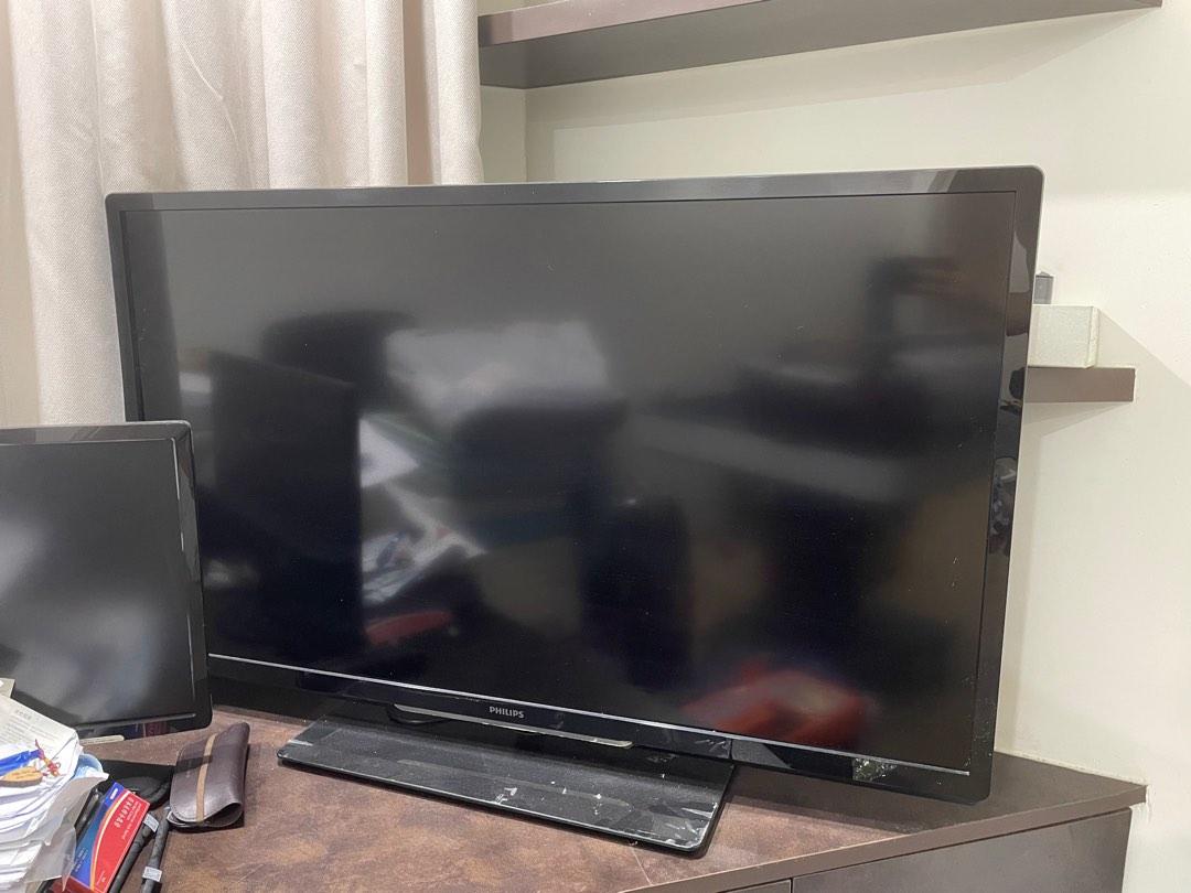 Philips 42 inch TV, TV & Home Appliances, TV & Entertainment, TV on ...