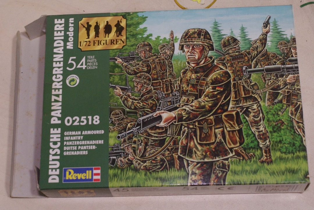 絕版-Revell-利華-02518 -1/72-Modern Deutsche Panzergrenadiere -M-250, 興趣及遊戲 ...