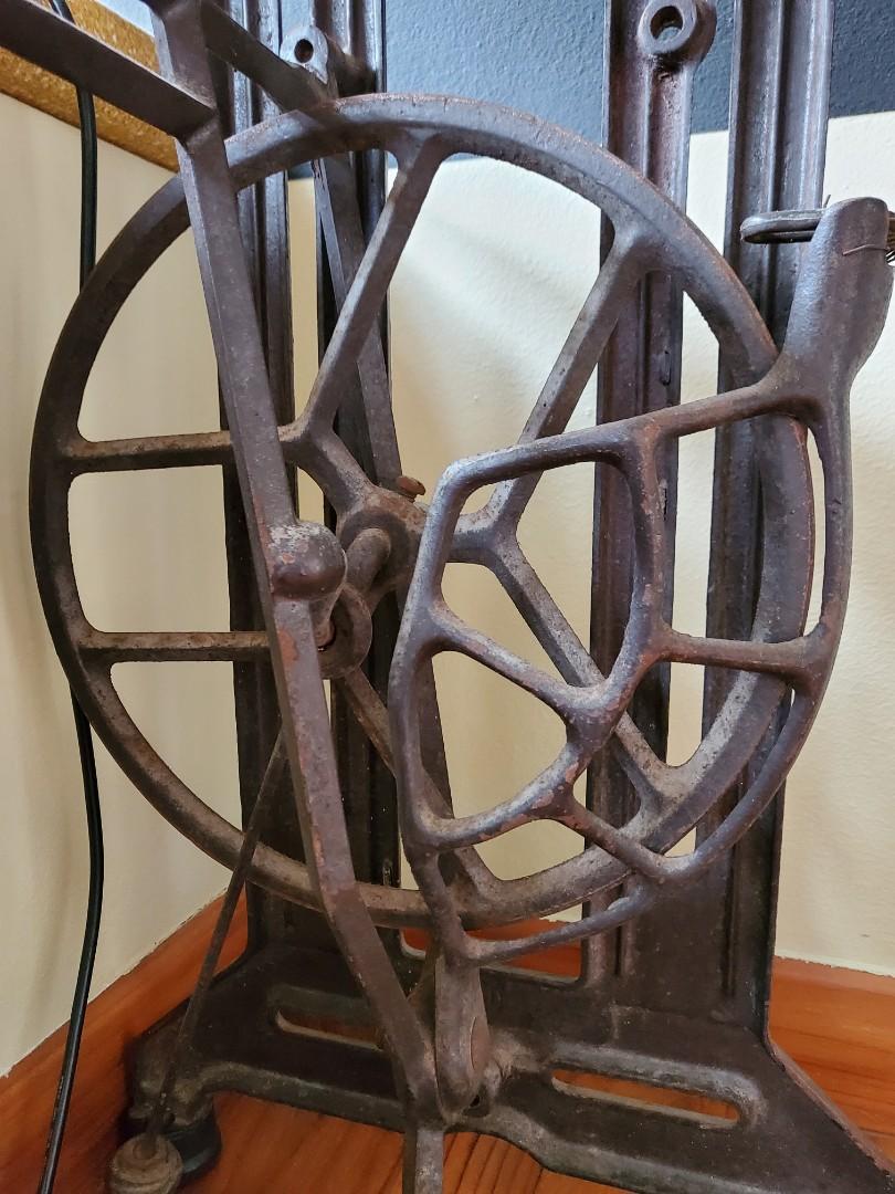 Singer Legs, Hobbies & Toys, Memorabilia & Collectibles, Vintage ...