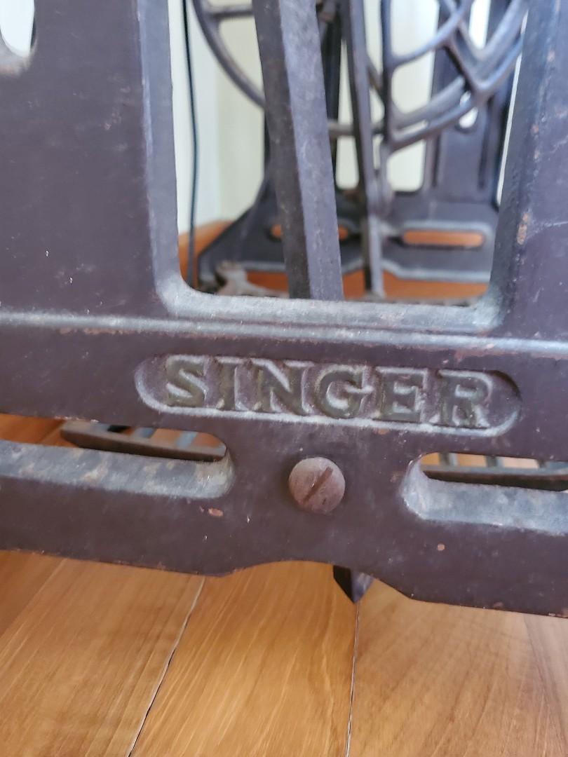 Singer Legs, Hobbies & Toys, Memorabilia & Collectibles, Vintage ...