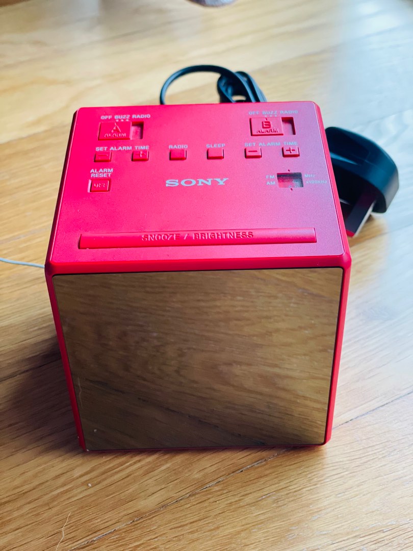 Sony ICFC1T Clock Radio (Red), Furniture & Home Living, Home Decor ...
