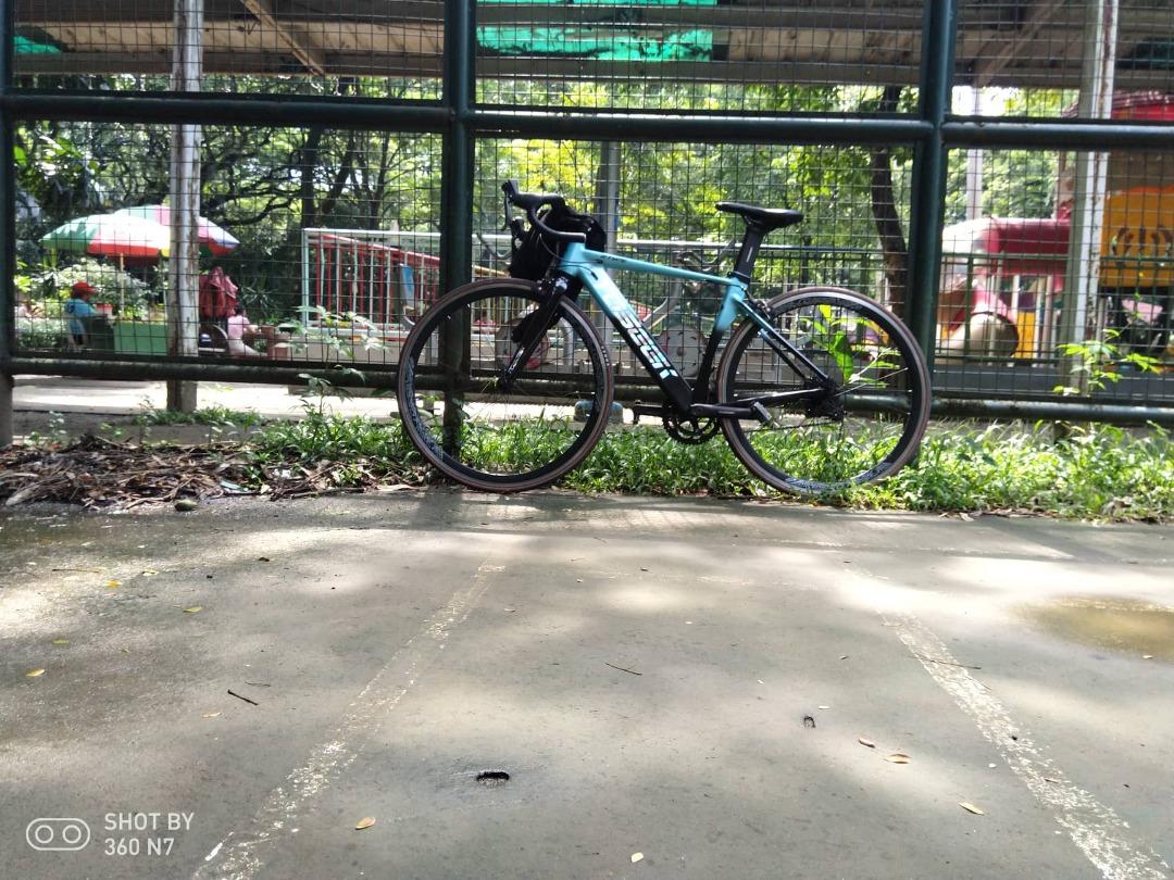 toseek r type aero roadbike, Sports Equipment, Bicycles & Parts ...