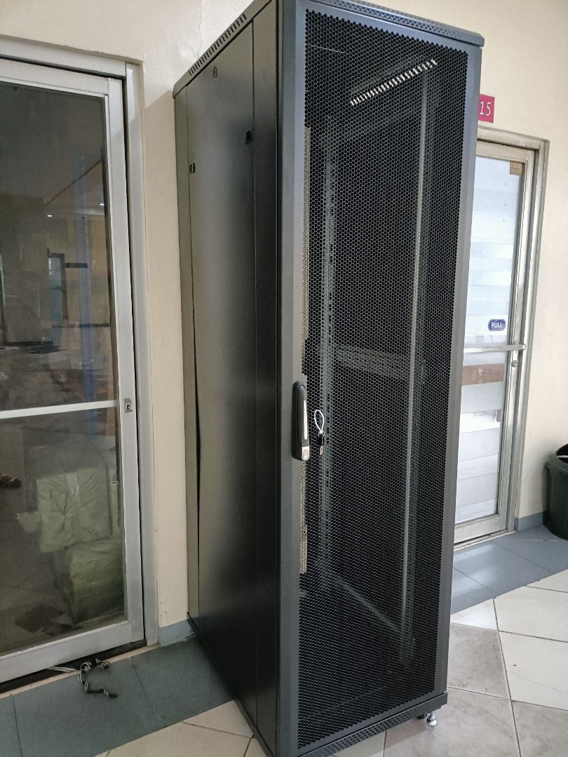 Toten 42U Free Standing Data Cabinet W=800x D=1000x H=7FT Perforated ...
