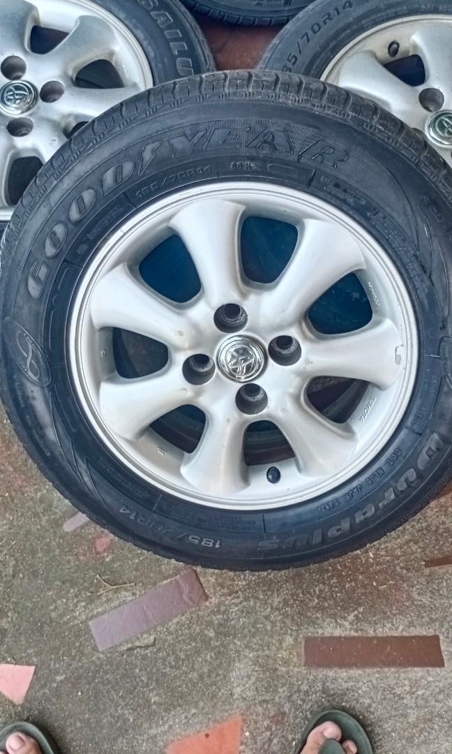 Toyota Altis 06' Tires and Rims Orig. 14" Set, Car Parts & Accessories ...